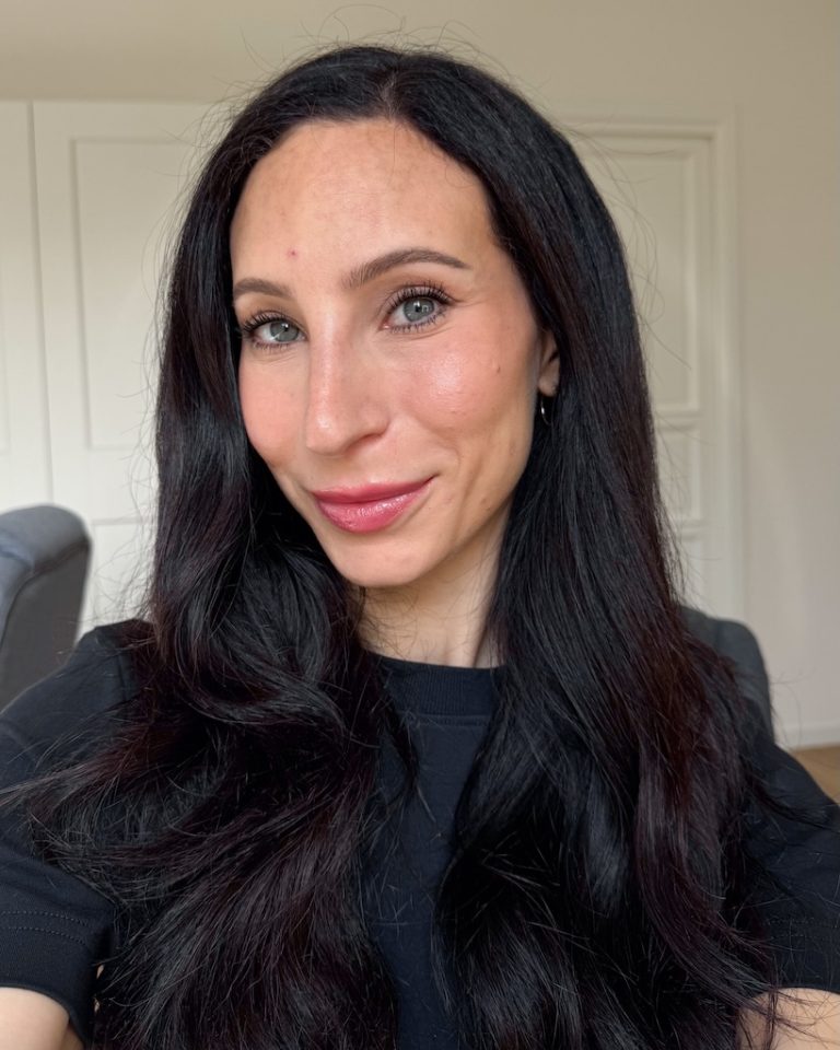 ASTRA OUTLINE LIP PENCIL RECENSIONE & SWATCHES - Giulia Bencich Blog